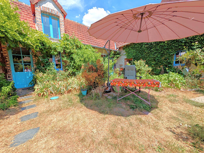 Poilly-sur-Tholon : Maison 3 pièces à vendre