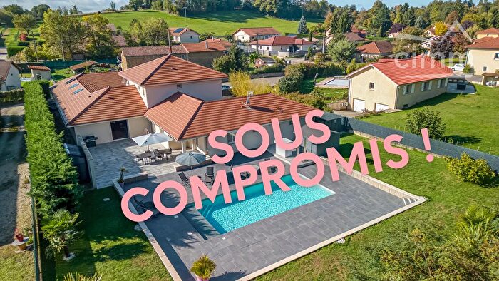 Maison à vendre - Cessieu - 8 pièces - 5 chambres