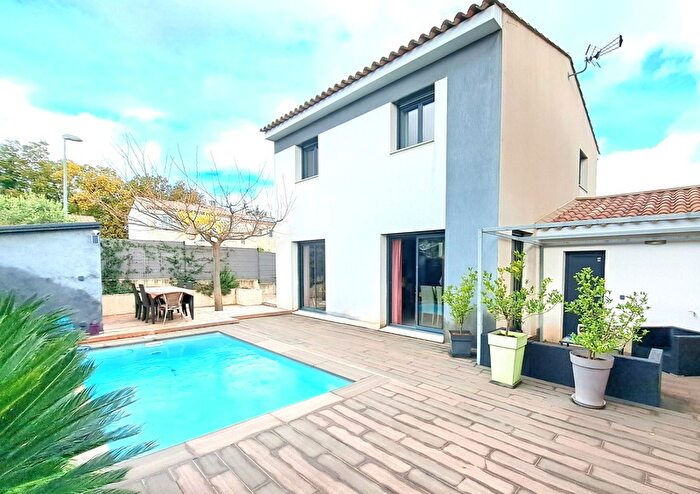 Maison à vendre - Saint-Maximin-la-Sainte-Baume, Argérie, Saint-Pilon, Batailloles, Réal Vieux - 5 pièces - 3 chambres