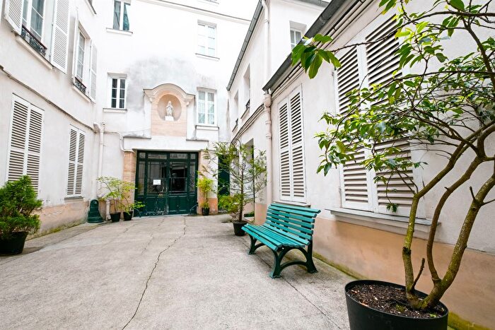 Appartement à vendre - Paris e , Saint-Michel, Monnaie - 4 pièces - 2 chambres