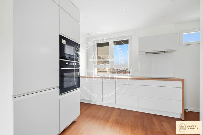 Saint-Germain-en-Laye, Centre-ville, Quartiers forestiers : Appartement 2 pièces à vendre