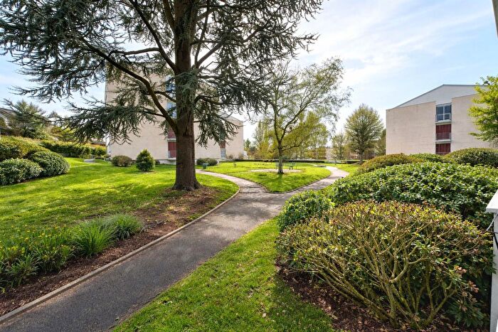 Appartement à vendre - Bailly - 5 pièces - 4 chambres