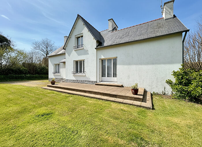 Maison à vendre - Saint-Thonan - 8 pièces - 4 chambres