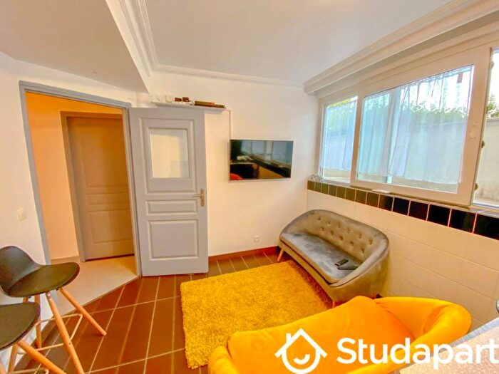 Appartement à louer - Les Changis, Rosny-sous-Bois - 1 pièce - 6 chambres