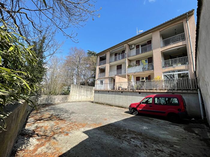 Appartement à louer - Castres, Faubourg Nord - 3 pièces - 2 chambres