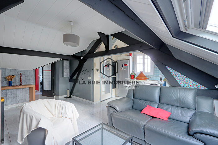 Appartement à vendre - Villecresnes - 2 pièces - 2 chambres