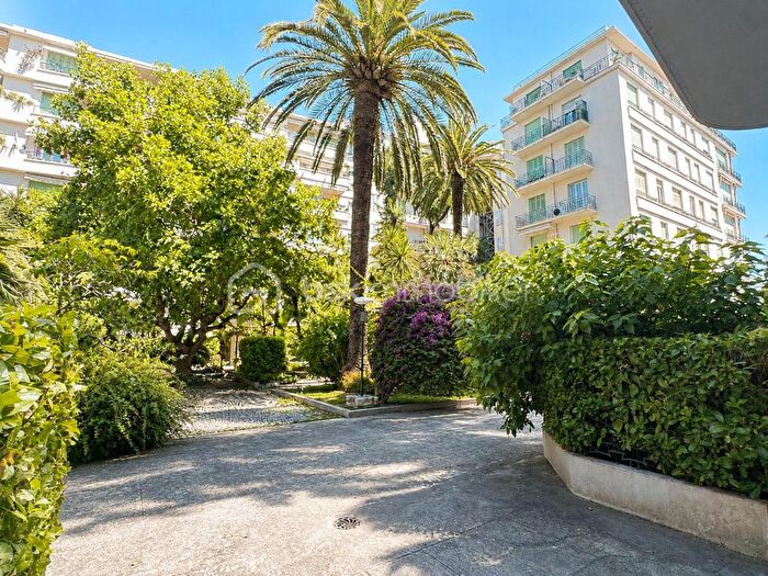 Appartement 1 pièce à vendre à Nice, Promenade des Anglais, Rue de France