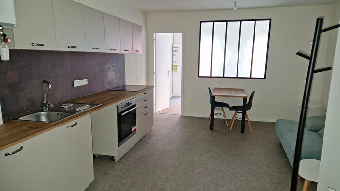 Appartement à louer - Le Puy-en-Velay, Centre-ville - 2 pièces - 1 chambre