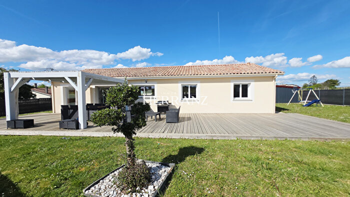 Maison à vendre - Rauzan - 5 pièces - 4 chambres