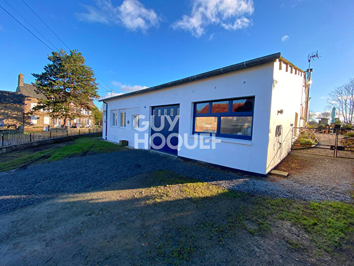 Maison à vendre - Saint-Marcan - 5 pièces - 3 chambres