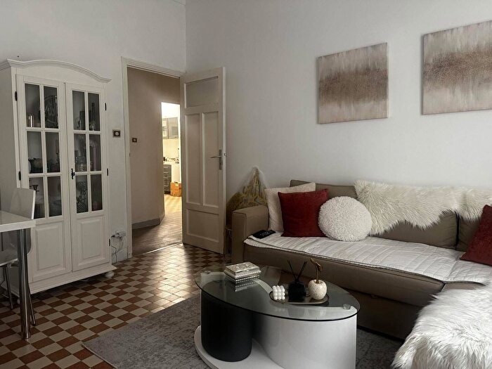 Lodi, Marseille 6ème arrondissement : Appartement 3 pièces à louer