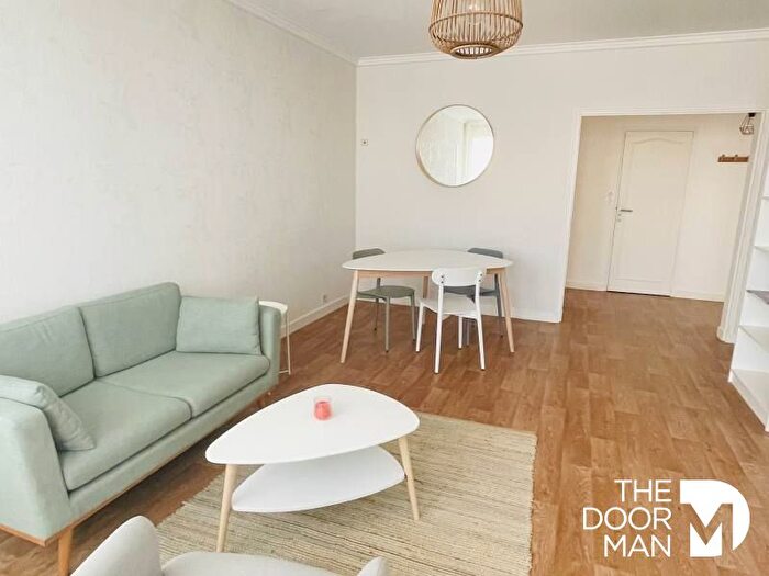 Appartement à vendre - Laval - 5 pièces - 3 chambres