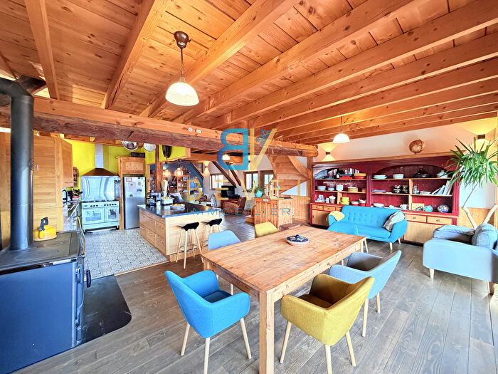 Maison à vendre - Jarrier - 8 pièces - 6 chambres