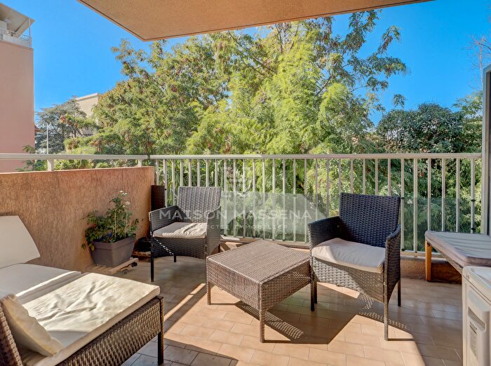 Cagnes-sur-Mer : Appartement 2 pièces à vendre