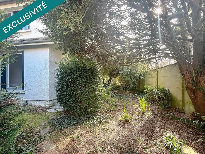 Maison à vendre - Mantes-la-Ville, Centre-ville - 4 pièces - 2 chambres