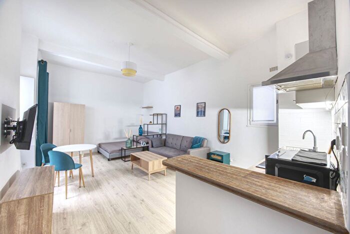 Appartement 1 pièce à louer à Arènes, Nîmes