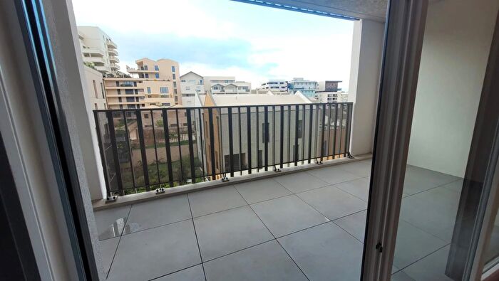 Appartement 2 pièces à Montpellier, Port Marianne, Richter, à louer