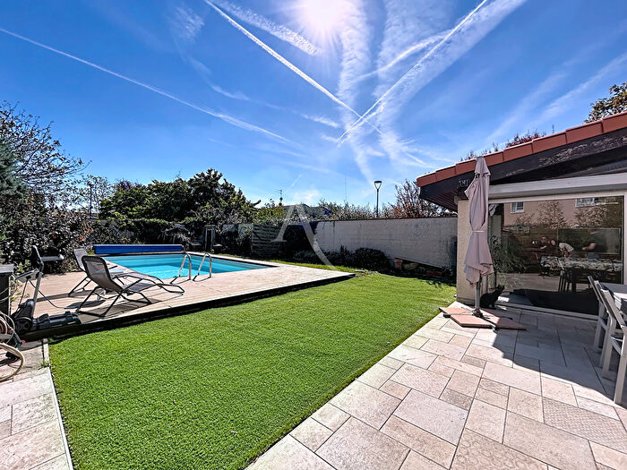 Maison à vendre - Castelginest - 5 pièces - 4 chambres