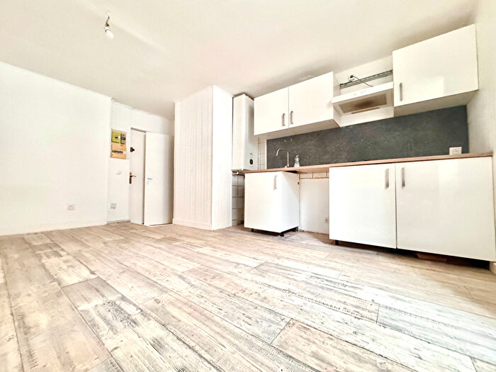 Appartement à vendre - Fontenay-sous-Bois, Proche Bois de Vincennes, Rer A - 1 pièce