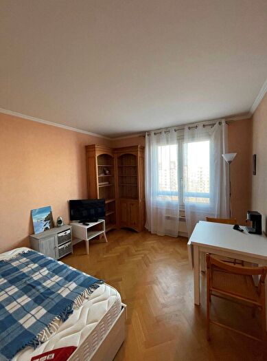 Appartement 1 pièce à louer à Courbevoie