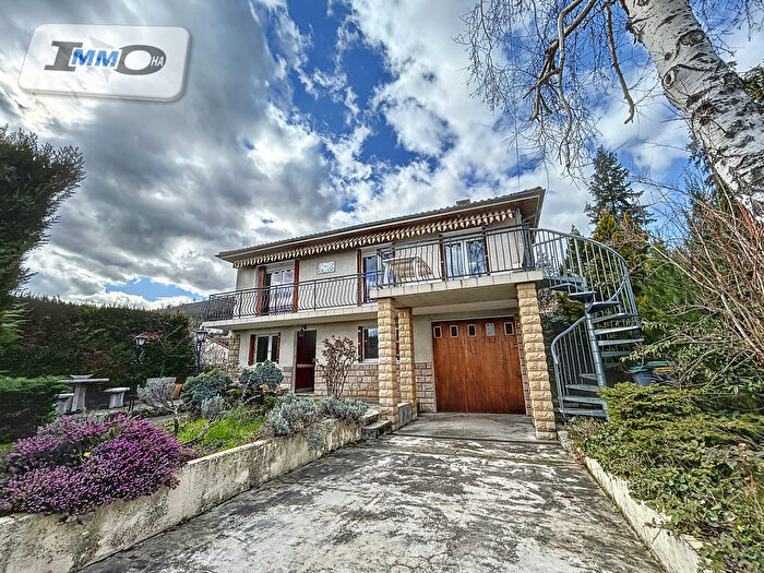 Maison à louer - Blanzat - 6 pièces - 4 chambres