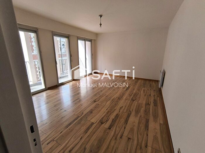 Appartement à vendre - Cambrai, Centre-Ville, Gare - 2 pièces - 1 chambre