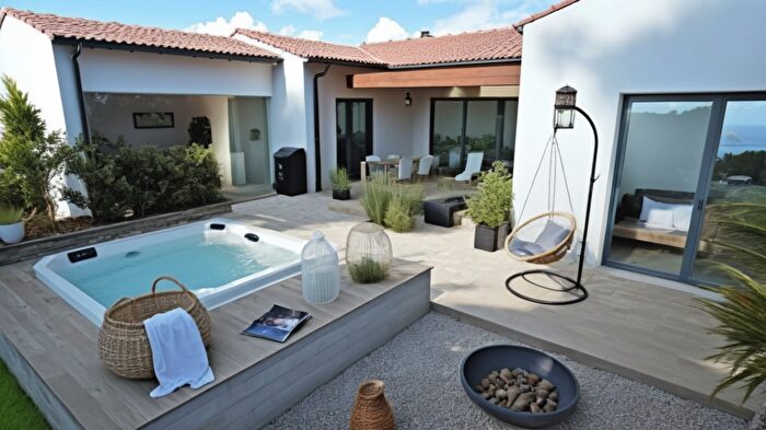 Maison 5 pièces à Rochefort, à vendre
