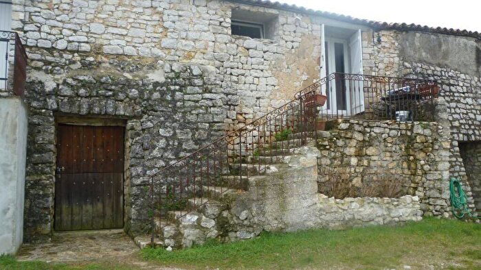 Appartement à louer - Ginasservis - 2 pièces - 1 chambre