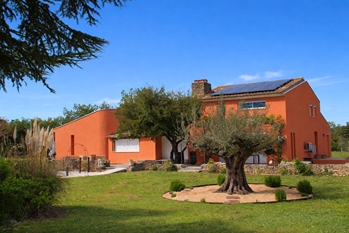 Maison à vendre - Lagnes - 12 pièces - 7 chambres