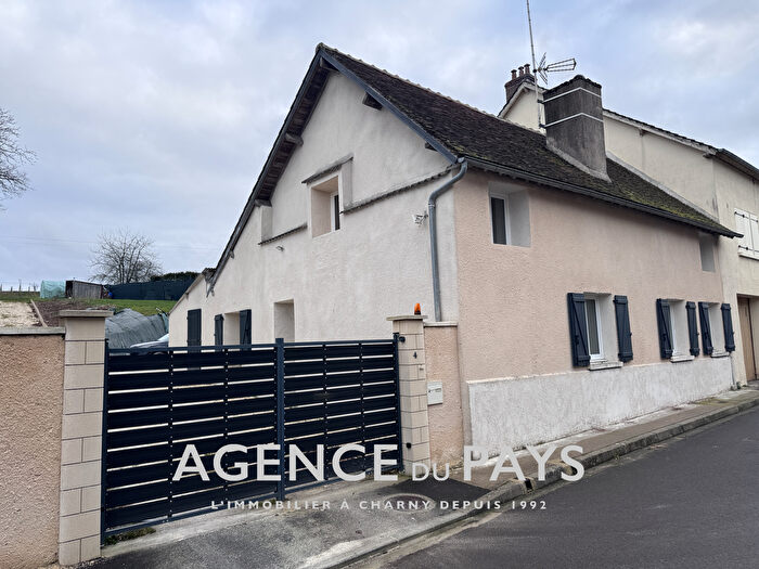 Maison à vendre - Villeneuve-les-Genêts - 4 pièces - 3 chambres