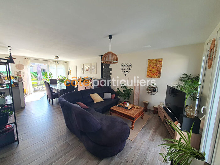 Maison à vendre - La Pommeraie-sur-Sèvre - 5 pièces - 3 chambres