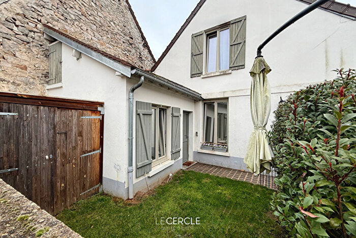 Maison à vendre - Thiers-sur-Thève - 2 pièces - 1 chambre