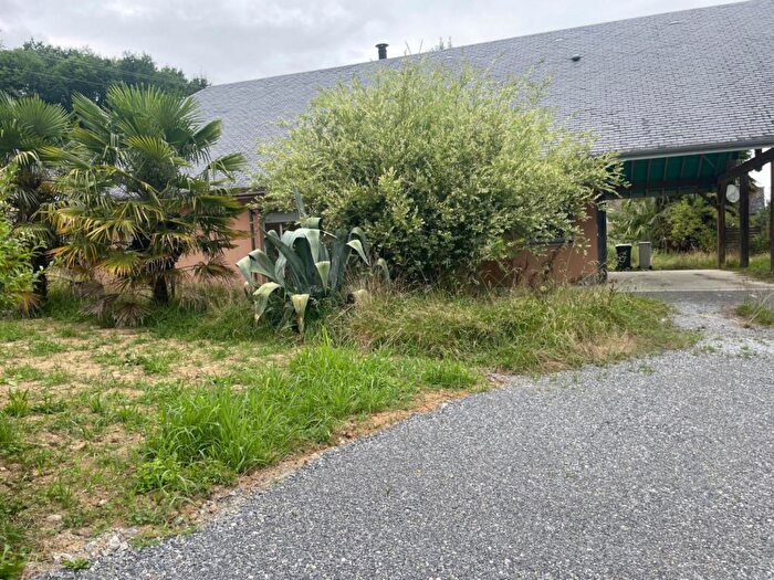 Maison à vendre - Oloron-Sainte-Marie - 4 pièces - 3 chambres