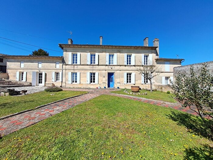 Maison à vendre - Aubie-et-Espessas - 7 pièces - 4 chambres