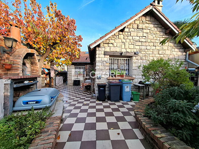 Maison à vendre - Bondy, Le Saule Blanc - 5 pièces - 4 chambres