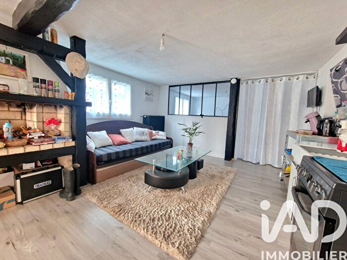 Maison à louer - Essarts en Bocage - 2 pièces - 1 chambre