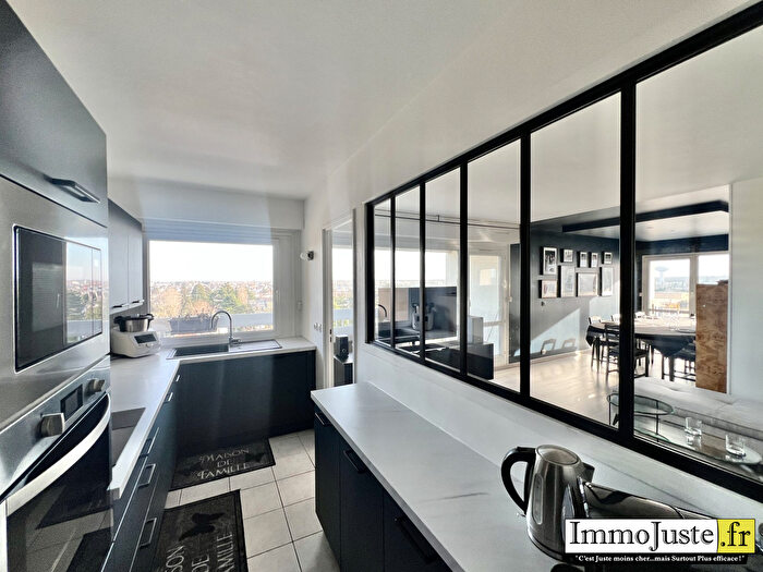 Appartement à vendre - Élancourt - 5 pièces - 3 chambres