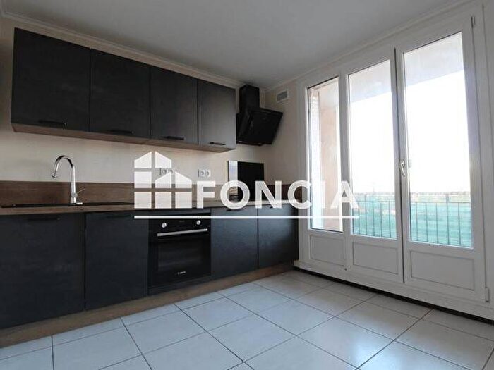 Appartement à louer - Grand-Galet, Le Pont-de-Claix - 3 pièces - 2 chambres