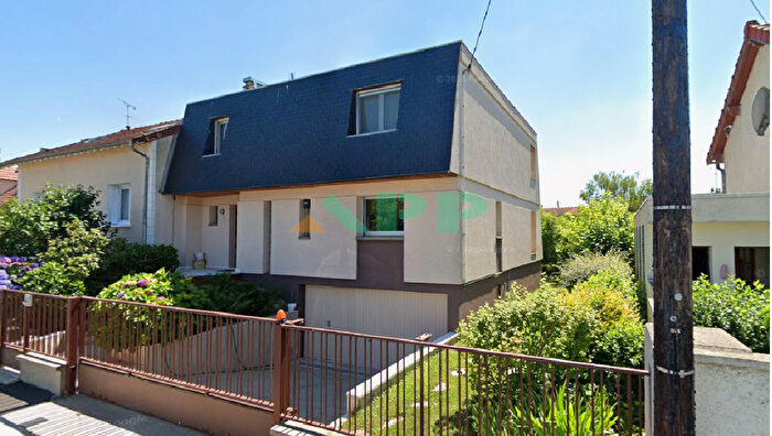 Maison à vendre - Savigny-sur-Orge, Plateau - 5 pièces - 3 chambres