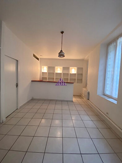 Appartement à louer - Hyères, Centre-ville - 2 pièces - 1 chambre