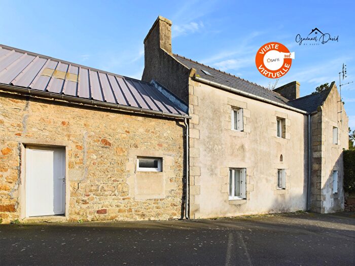 Maison à vendre - Saint-Pol-de-Léon - 5 pièces - 4 chambres