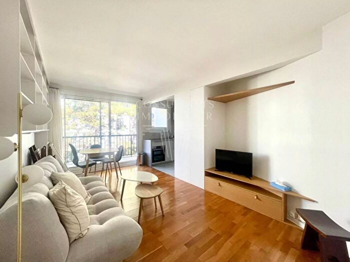 Appartement à louer - Muette Sud, Paris ème arrondissement - 2 pièces - 1 chambre