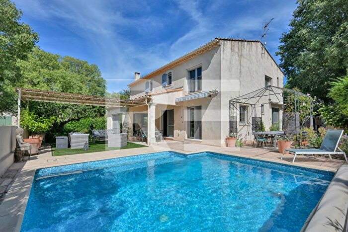 Nîmes, Terres de Rouvière, LEau Bouillie : Maison 5 pièces à vendre