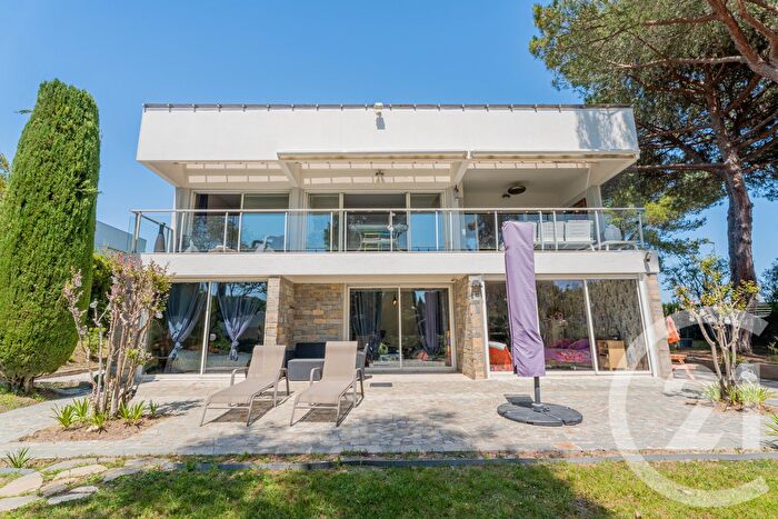 Maison 6 pièces à Biot, à vendre