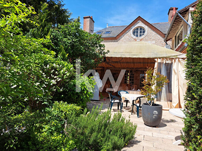 Maison à vendre - Saint-Ay - 10 pièces