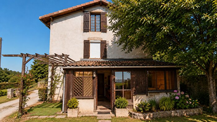 Maison 5 pièces à vendre à Rochechouart