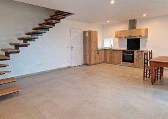 Le Pian-sur-Garonne : Maison 3 pièces à louer