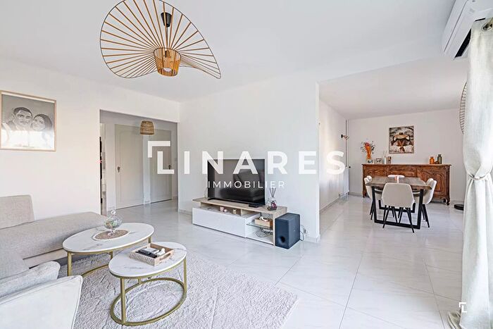 Appartement à vendre - Marseille e , Saint-Julien - 3 pièces - 2 chambres