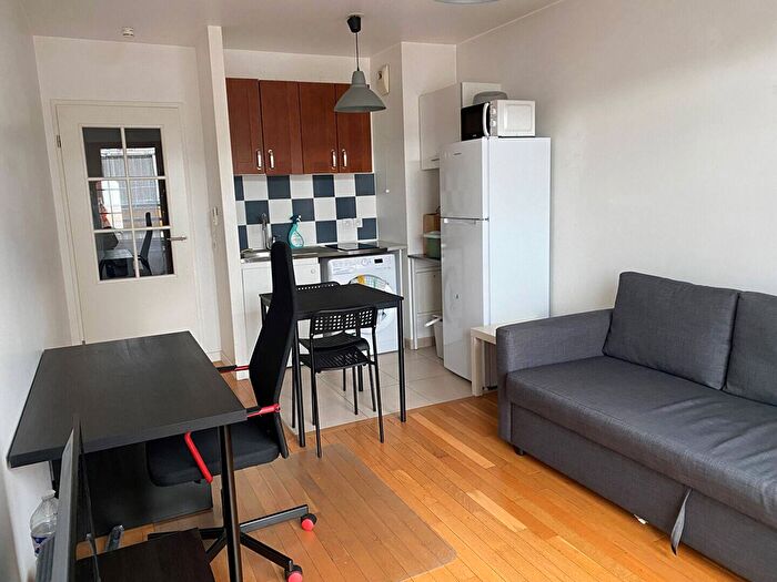 Agent Sarre-Centre-Les Vallées-La Garenne, Colombes - Appartement 1 pièce à louer