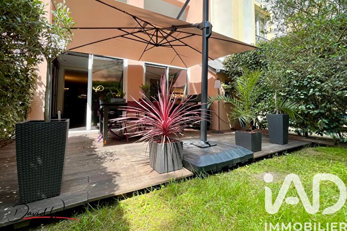 Appartement à vendre - Le Plessis-Robinson, Coeur de Ville - 4 pièces - 2 chambres